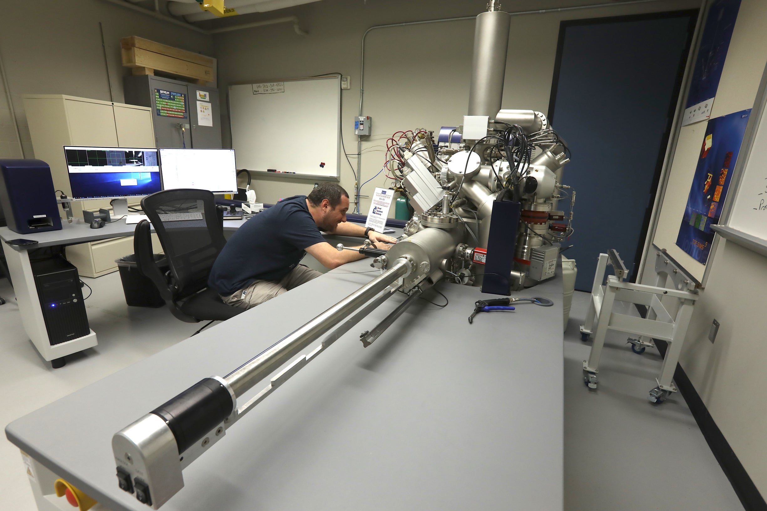 Shared Equipment Authority | Earth, Environmental and Planetary ...